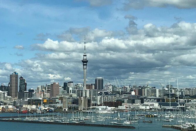 "City of Sails" highlights - private tour with German tour guide - An Introduction to the Tour