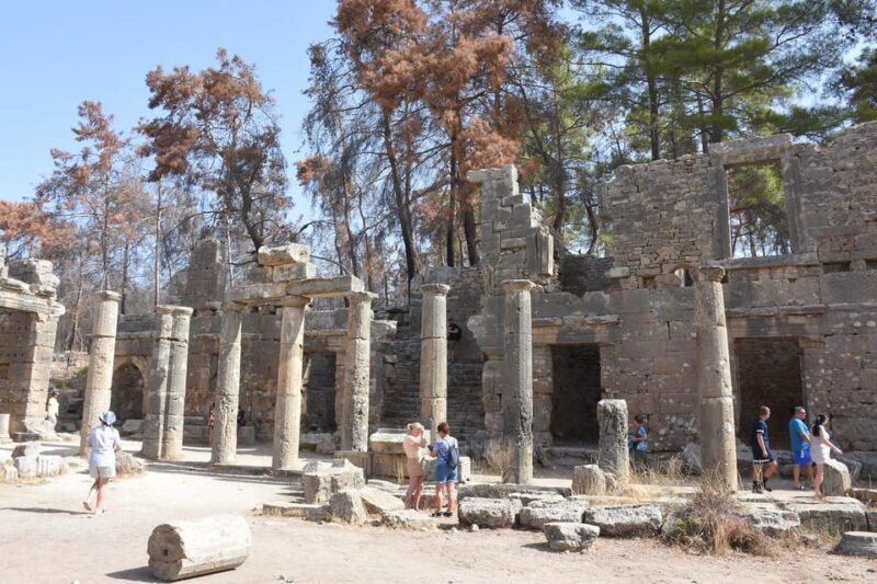 City of Side: Cabrio Bus & Green Lake Boat Tour with Lunch - FAQ