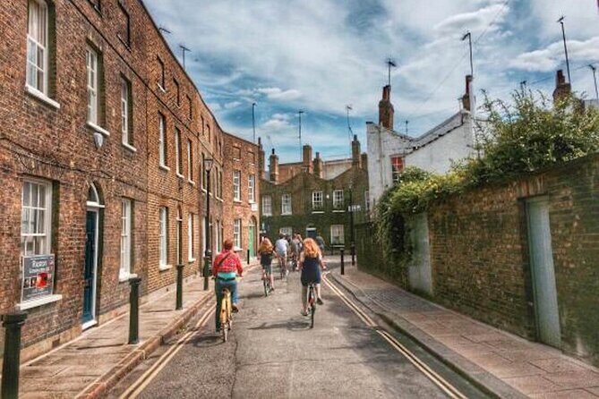 City & Secrets: Explore London's Hidden Gems - Who Would Love This Tour?