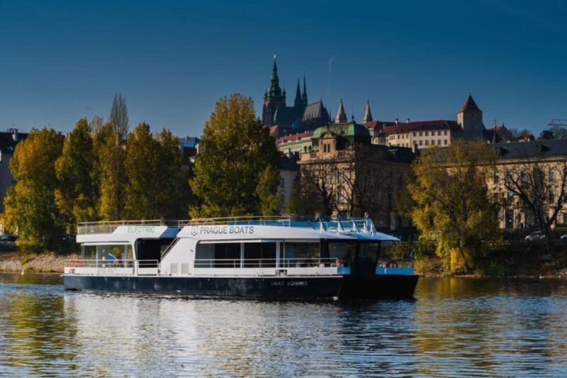City Sightseeing Prague HOHO Bus, Castle Tour + River Cruise - Who Will Love This Tour?  