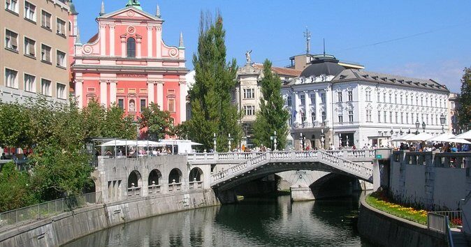 City Tour of Ljubljana - Exploring Ljubljana in 2 Hours: An Authentic Introduction