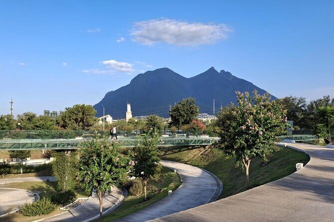 City tour of MTY old quarter rio Santa lucia and fuser - An In-depth Look at the Tour Experience