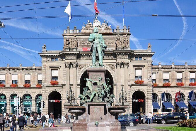 City tour Zurich with the city whispers from CHF 21.00 - Who Will Love This Tour?