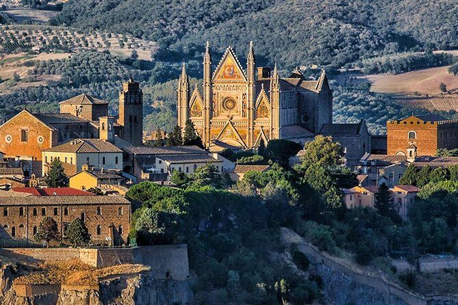 Civita di Bagnoregio, Orvieto, Montepulciano Wine Tasting Private Tour from Rome - Exploring the Itinerary in Detail