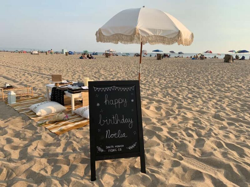 Classic Beach Picnic in Santa Monica - What is the Classic Beach Picnic in Santa Monica?