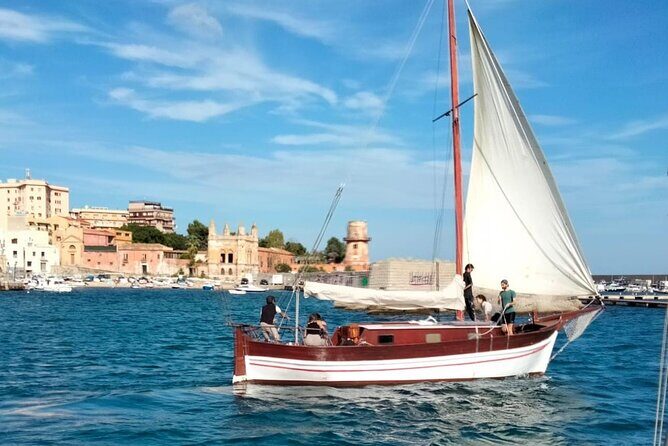 Classic Boat Tour in Palermo - FAQs