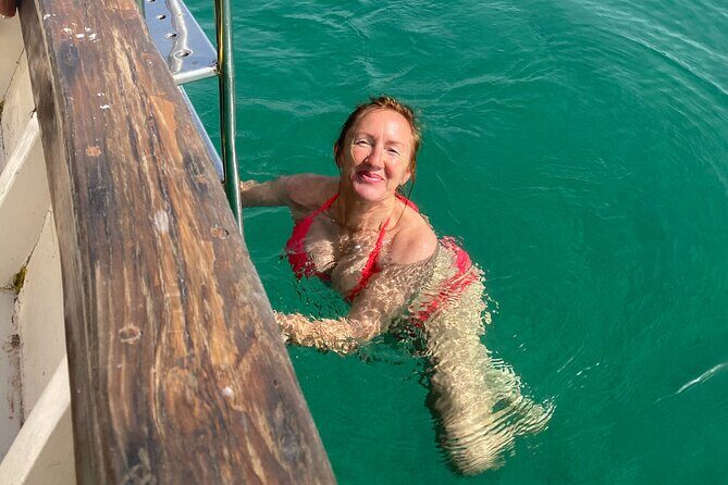 Classic boat tour of the Gulf of Cagliari - The Sum Up