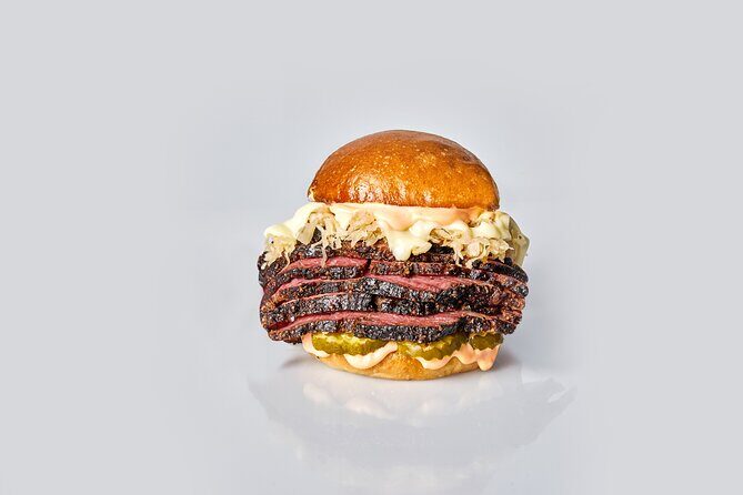 Classic NYC Deli Dinner in the Heart of Times Square - An In-Depth Look at the Classic NYC Deli Dinner Experience