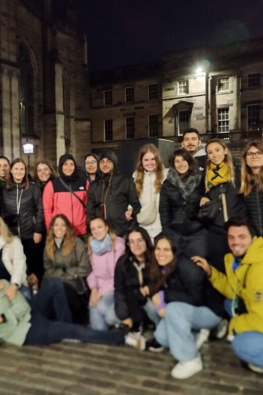 Classic Old Town Tour - A Walk Through Edinburgh’s Timeless Streets