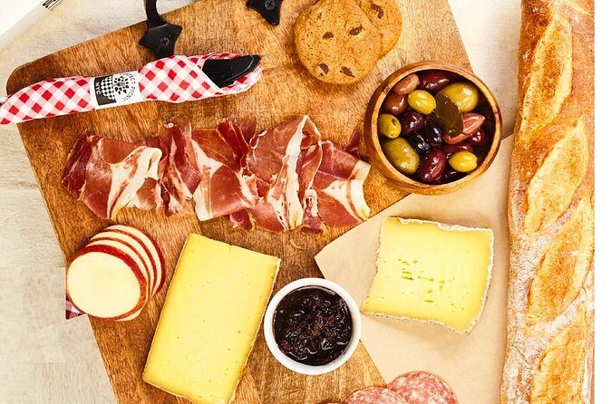 Classic Picnic for 2 (Grab and Go) - Key Points