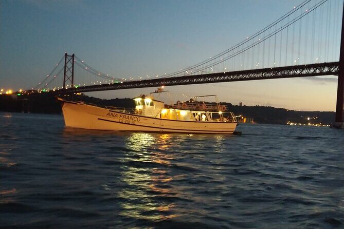 Classic Yacht Experience in Lisbon with portuguese wine - Key Points