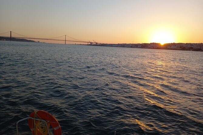Classic Yacht Experience in Lisbon with portuguese wine - Authentic Experiences from Reviewers