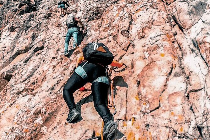 Climbing and Rappel for Beginners in Peña de Bernal Queretaro - Key Points