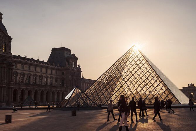 Closing Time at the Louvre: The Mona Lisa at her Most Peaceful - Exploring the Itinerary in Detail