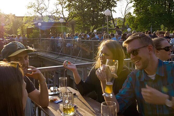 Cloud 9 Crawl High Life Meets Night Life - A Deep Dive into the Cloud 9 Crawl Experience