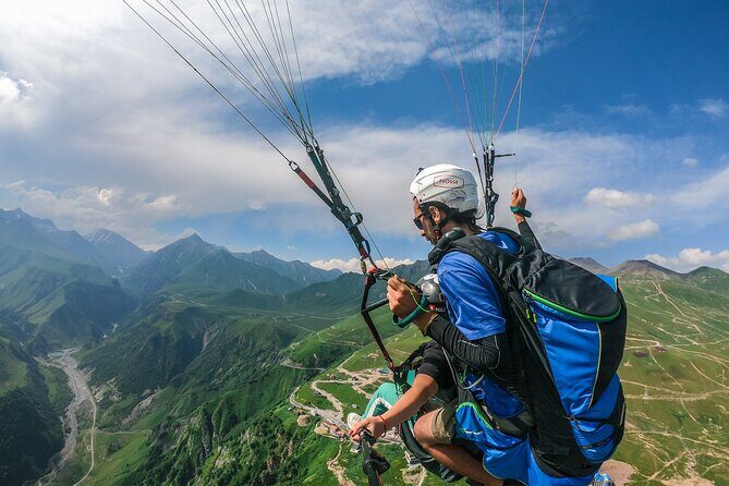 Cloudbase Paragliding in Gudauri, Georgia - Who Will Love This Experience?