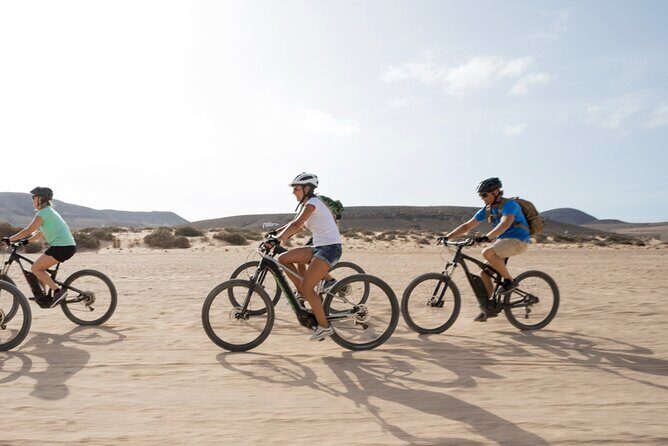 Coast to Coast PREMIUM eBike Tour; moderate level - 45 km - Exploring the Coast to Coast PREMIUM eBike Tour in Fuerteventura