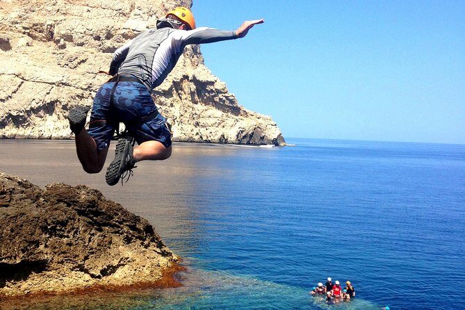 Coasteering Cliff jumping - An In-Depth Look at the Coasteering Experience