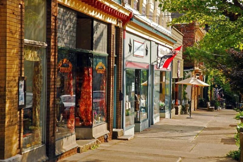 Cold Spring Town&Woodbury Outlets 1-day Tour From NY - In-Depth Review of the Cold Spring & Woodbury Outlets Tour