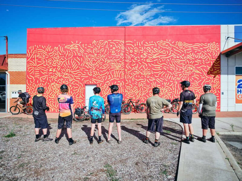 Collie: Mural Town Tour - Key Points