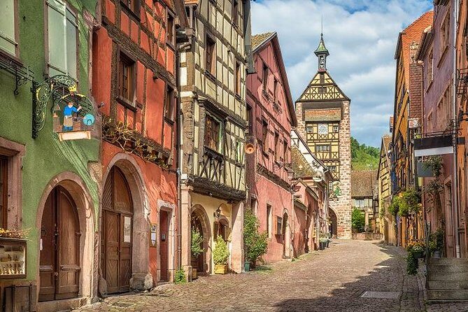 Colmar, Medieval Village & Castle Small Group from Strasbourg - Transportation & Group Size