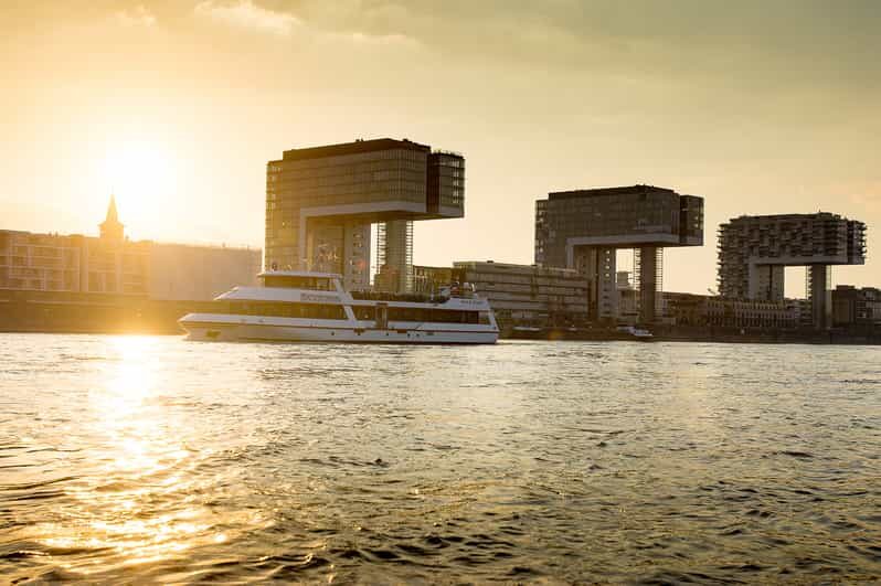 Cologne: 2-Hour Evening Cruise on the Rhine River - An In-Depth Look at the Cologne Evening Cruise Experience