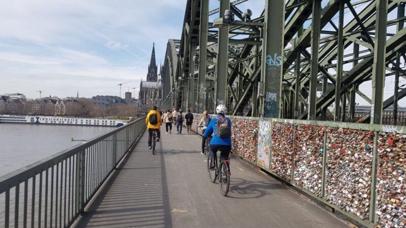 Cologne: 3-Hour Guided Bike Tour - An Introduction to the Experience