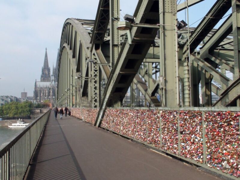 Cologne: City Highlights Segway Tour - Riding Along the Rhine and the Chocolate Museum