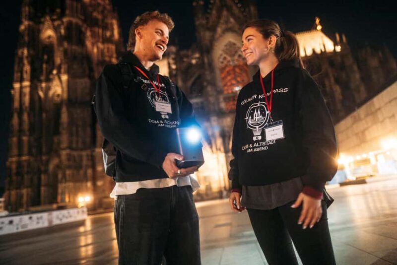 Cologne: Cologne Cathedral & Old Town in the evening  interactive tour with projector - Discovering Cologne: A Deep Dive into the Experience