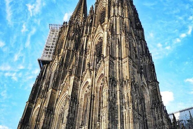 Cologne Highlights 2h privat walking tour with own Tour Guide. - FAQ
