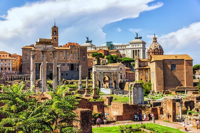 Colosseum and Roman Forum Group Tour or Audio Guided tours - Key Points