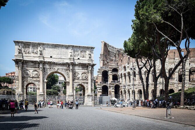 Colosseum Escorted Entrance Combo Pass with Open Bus - Meeting Points and Logistics
