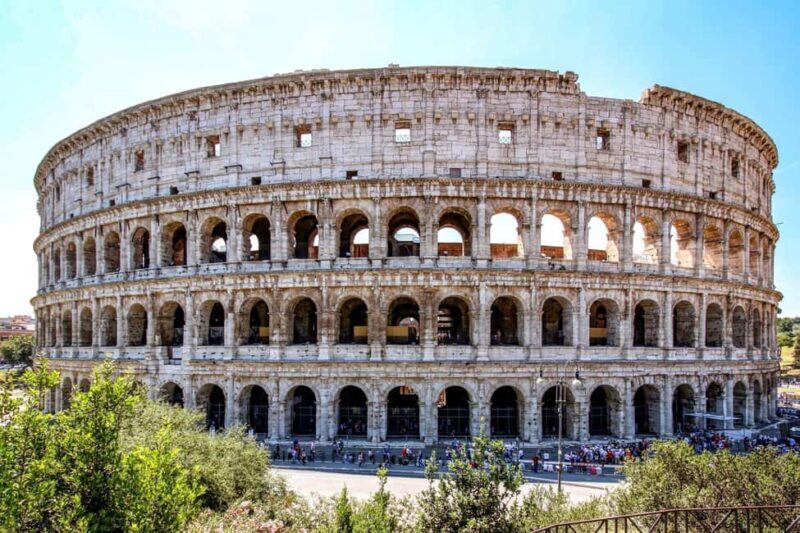 Colosseum, Palatine Hill, and Roman Forum: a guided tour of Rome - Key Points