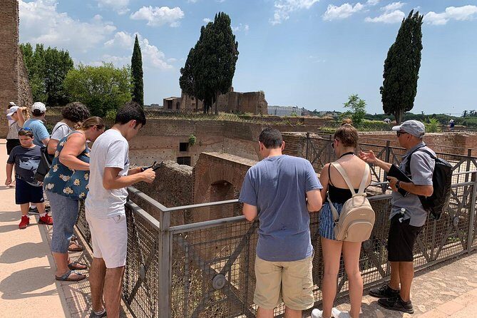 Colosseum Tour with Palatine Hill and Roman Forum - Exploring the Itinerary in Detail  