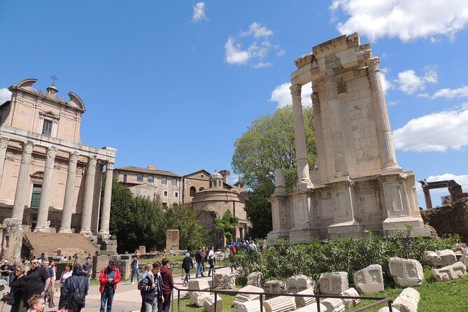 Colosseum Underground small group Arena & Roman Forum Guided tour - The Logistics: What to Expect