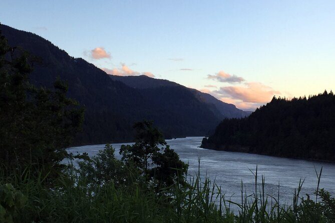 Columbia Valley and Columbia Gorge Wine Tasting - Transportation and Group Size