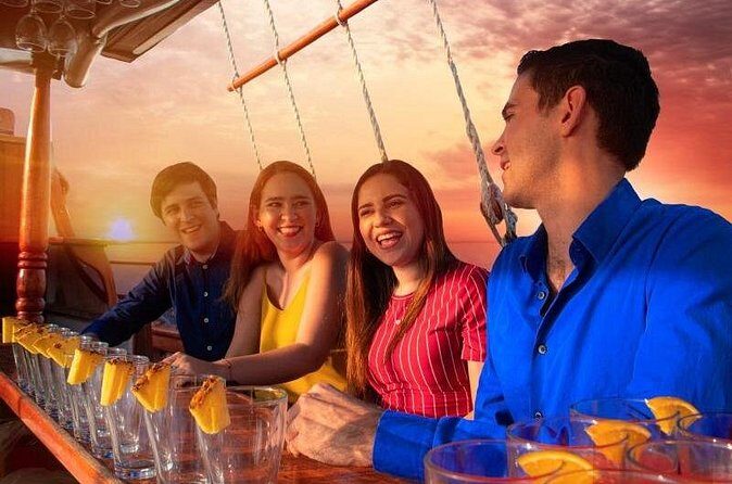 Columbus boat for couples - FAQs