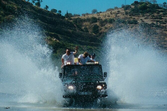 Combi Safari offroad adventure with picnic - Authentic Experiences & Highlights