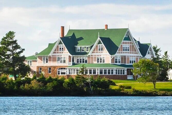 Combo North And South Shore Scenic Tour of PEI - Key Points