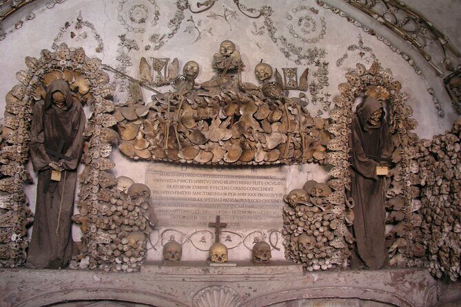 COMBO: Rome's Capuchin Crypts Tour & Rome's Dark Side Ghost Tour - An In-Depth Breakdown of the Tour Experience  