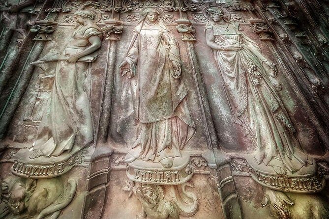 Comillas, Modernism & Gaudi with entrance tickets -small groups - Frequently Asked Questions