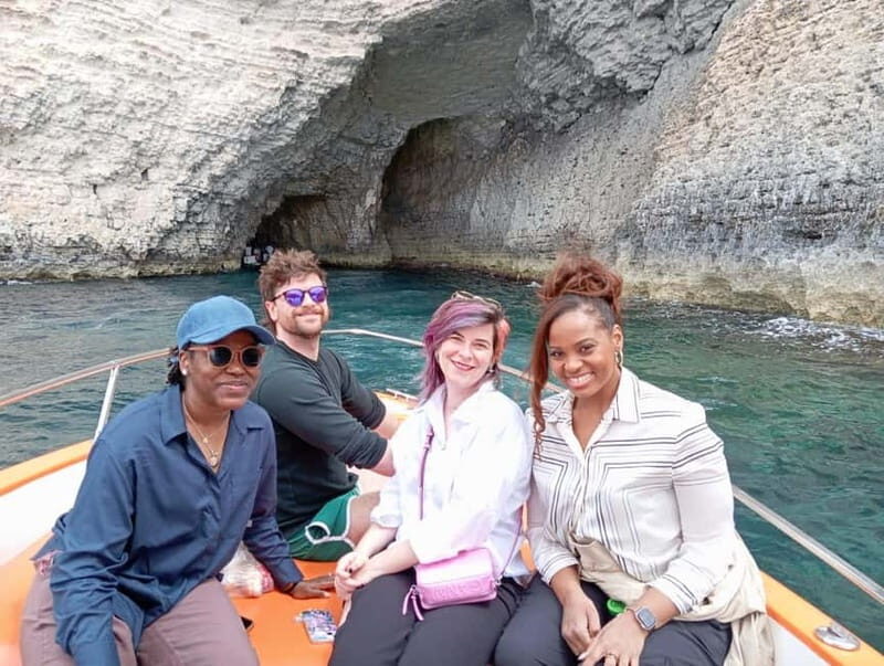 comino and blue lagoon private boat - FAQs