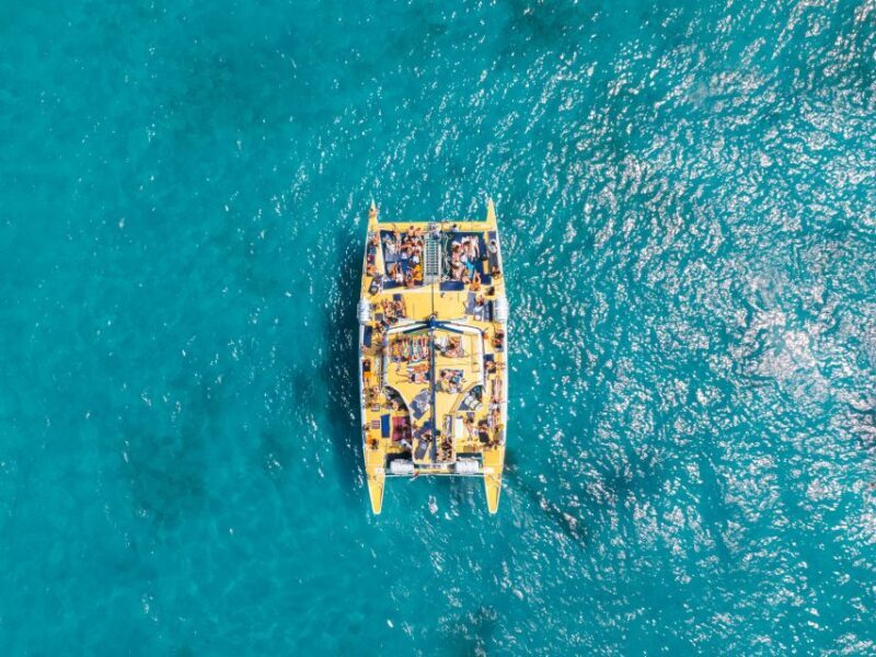 Comino: Blue Lagoon Catamaran Cruise with Lunch and Open Bar - The Open Bar & Food