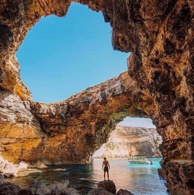 Comino & Gozo: Blue & Crystal Lagoons Cruise with Sea Caves - The Experience on the Water