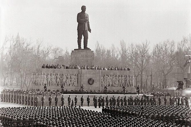 Communist Budapest Private Walking Tour - Practical Details and Tips