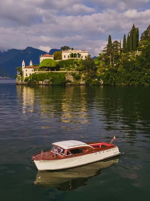 Como: Wooden Boat Shared 1-Hour Tour - The Practical Side: Pricing, Duration, and Group Size