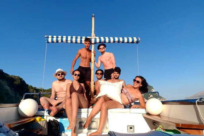 Complete Private Guided Two Hour Tour of the Coast of Capri - FAQ