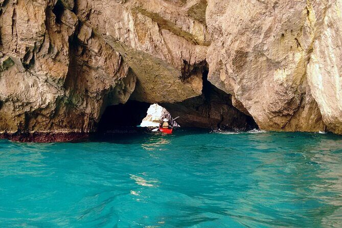 complete tour of the island of Capri by private boat - What to Expect During the Tour