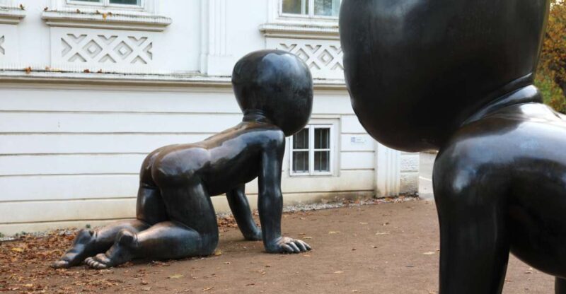 Contemporary art tour in Prague: the works of David erný - Key Points