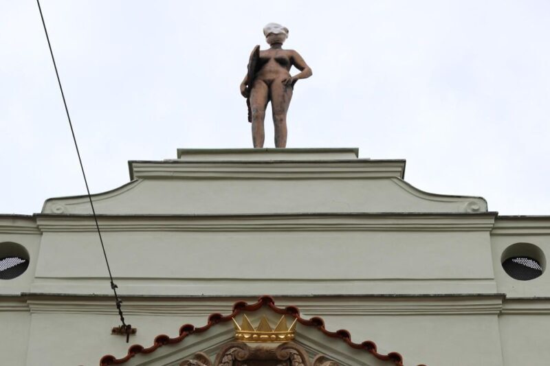 Contemporary art tour in Prague: the works of David erný - FAQ